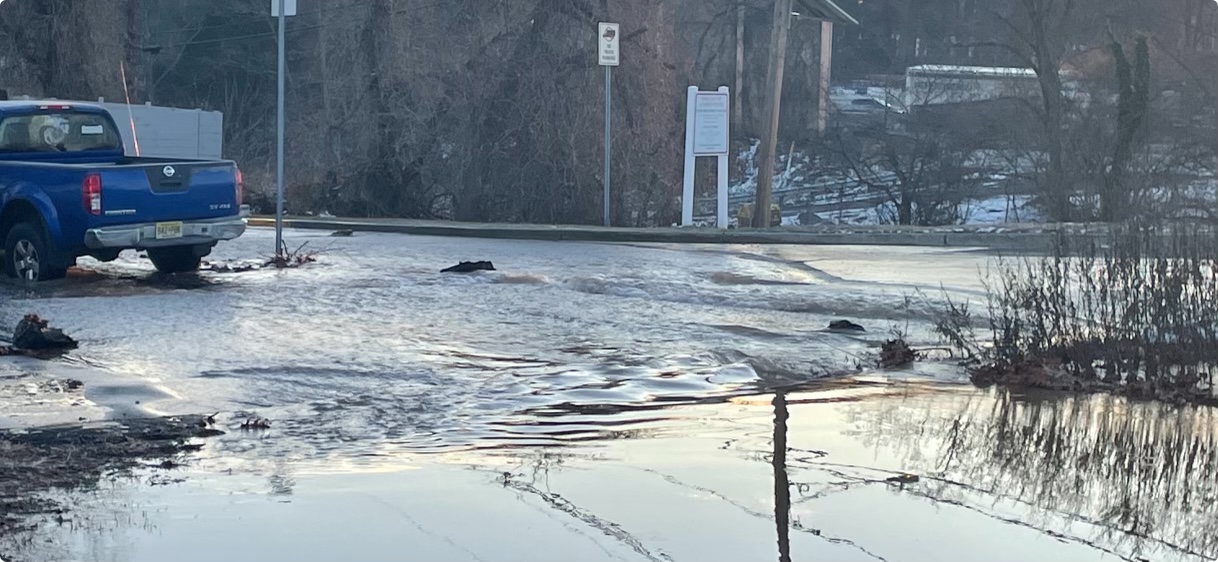 Water Main Break Disrupts Service in South Edison - Edison Reporter